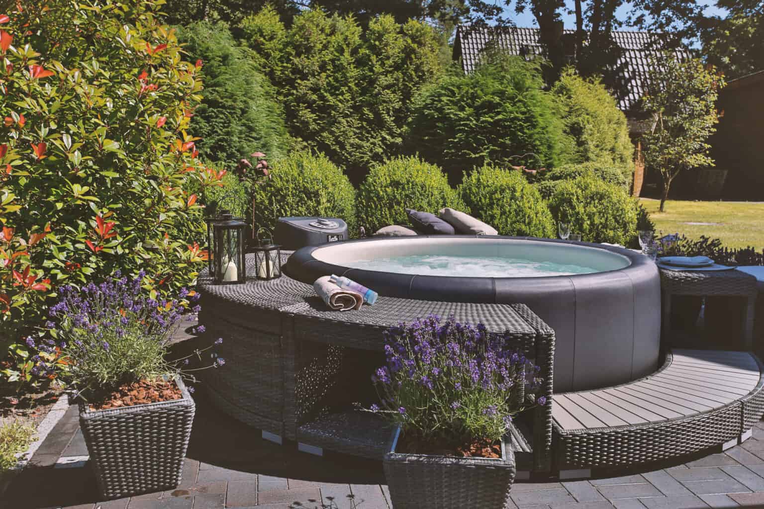 Softub Whirlpools › North SPA